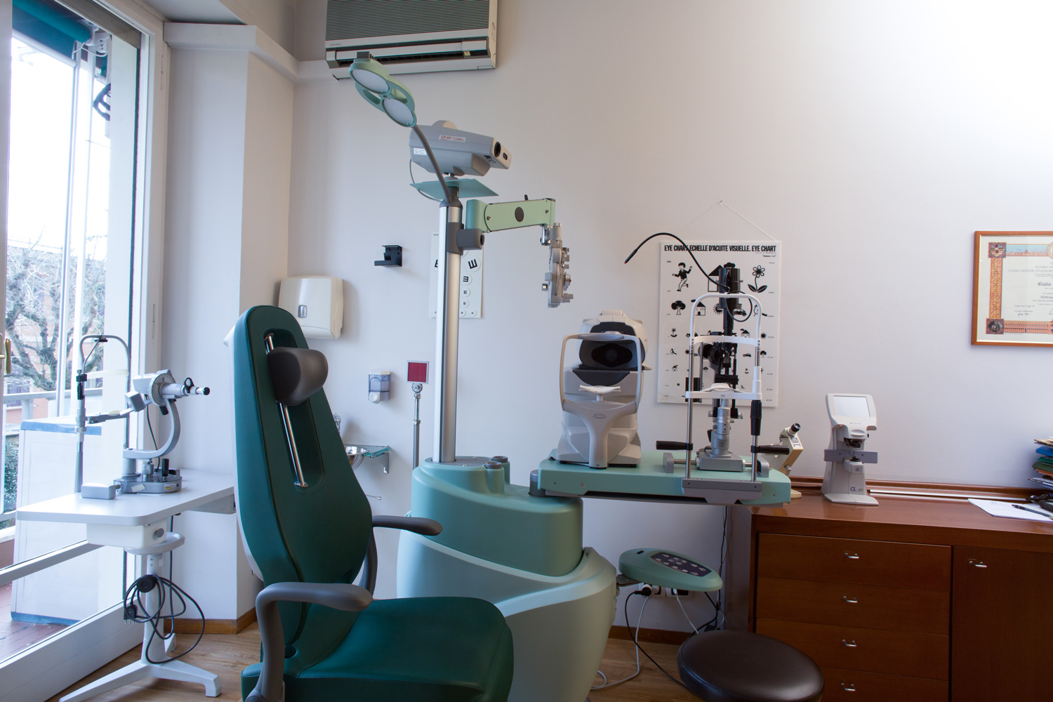 Pronto soccorso oculistico - Centro Oculistico Chirurgico Fioravanti Pronto soccorso oculistico - Centro Oculistico Chirurgico Fioravanti